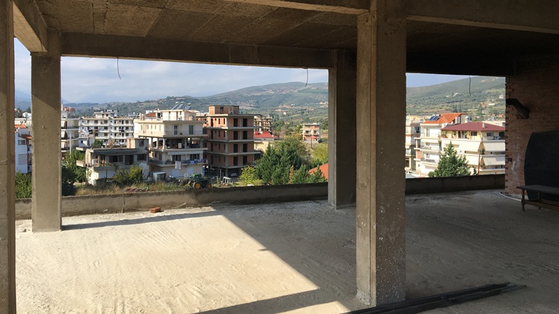 ΟΡΟΦΟΣ ΠΟΛΥΚΑΤΟΙΚΙΑΣ ΣΤΗΝ ΟΔΟ ΑΡΚΑΔΙΟΥ ΠΩΛΕΙΤΑΙ