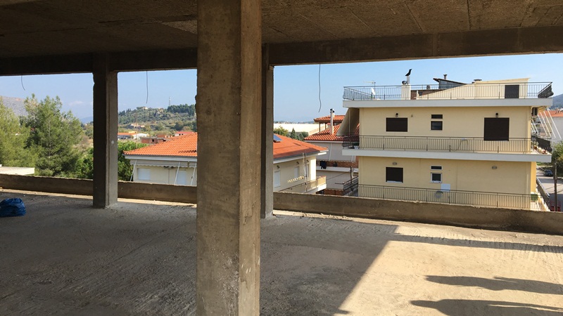 ΟΡΟΦΟΣ ΠΟΛΥΚΑΤΟΙΚΙΑΣ ΣΤΗΝ ΟΔΟ ΑΡΚΑΔΙΟΥ ΠΩΛΕΙΤΑΙ