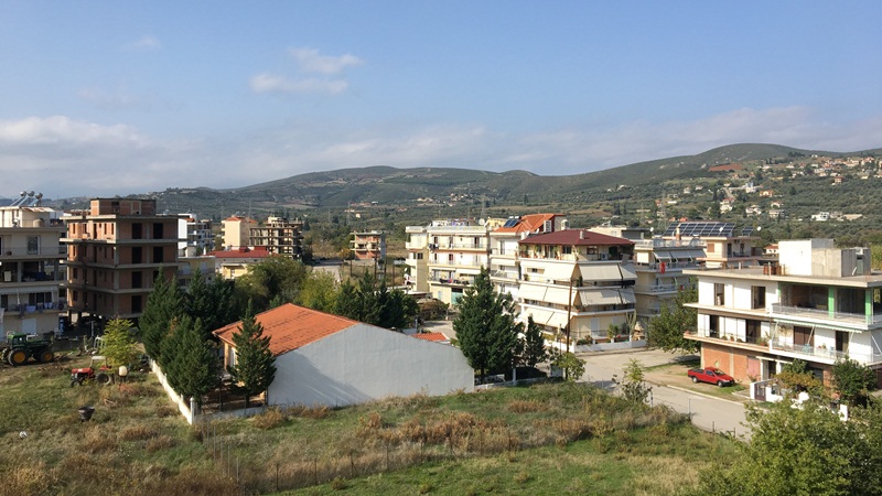 ΟΡΟΦΟΣ ΠΟΛΥΚΑΤΟΙΚΙΑΣ ΣΤΗΝ ΟΔΟ ΑΡΚΑΔΙΟΥ ΠΩΛΕΙΤΑΙ